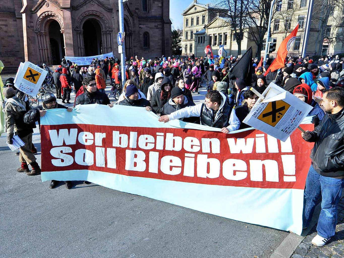 Asylbewerber dürfen ein Jahr nicht arbeiten Schülertexte Badische