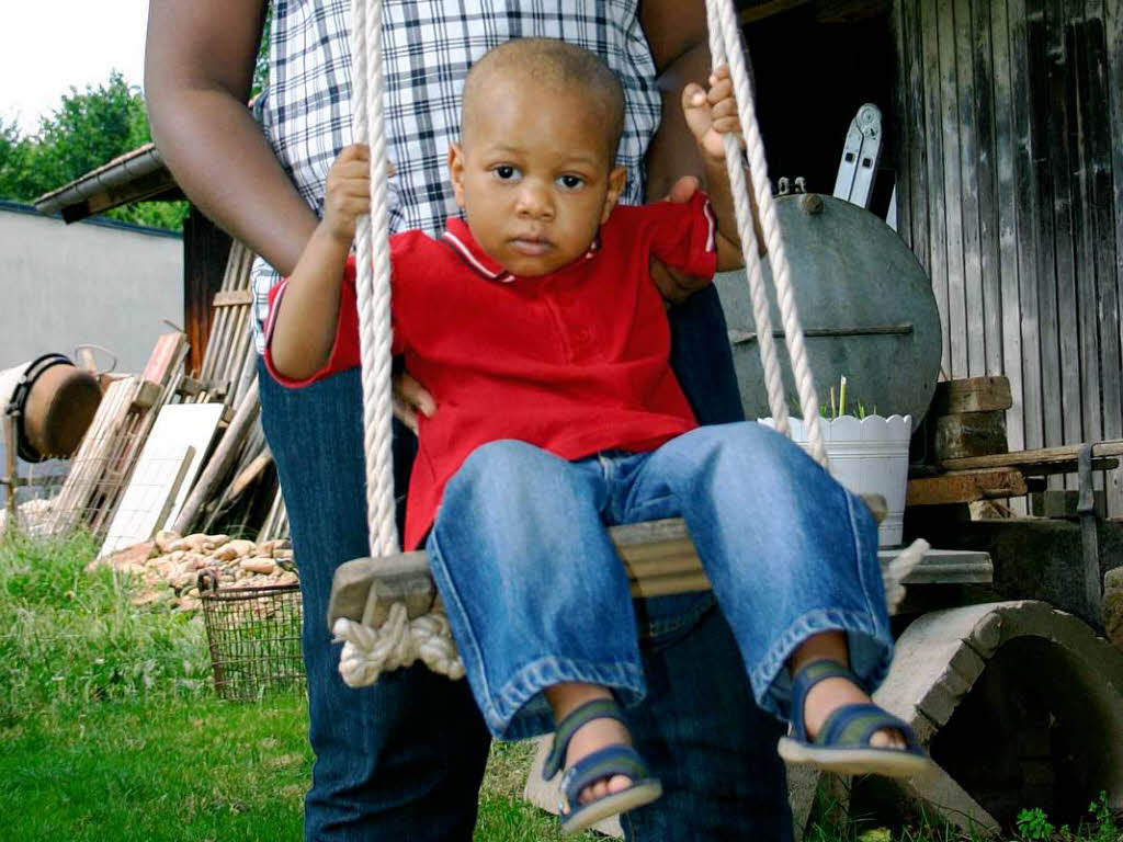 Nkami aus Nigeria wird in Freiburg operiert - Waldkirch - Badische Zeitung