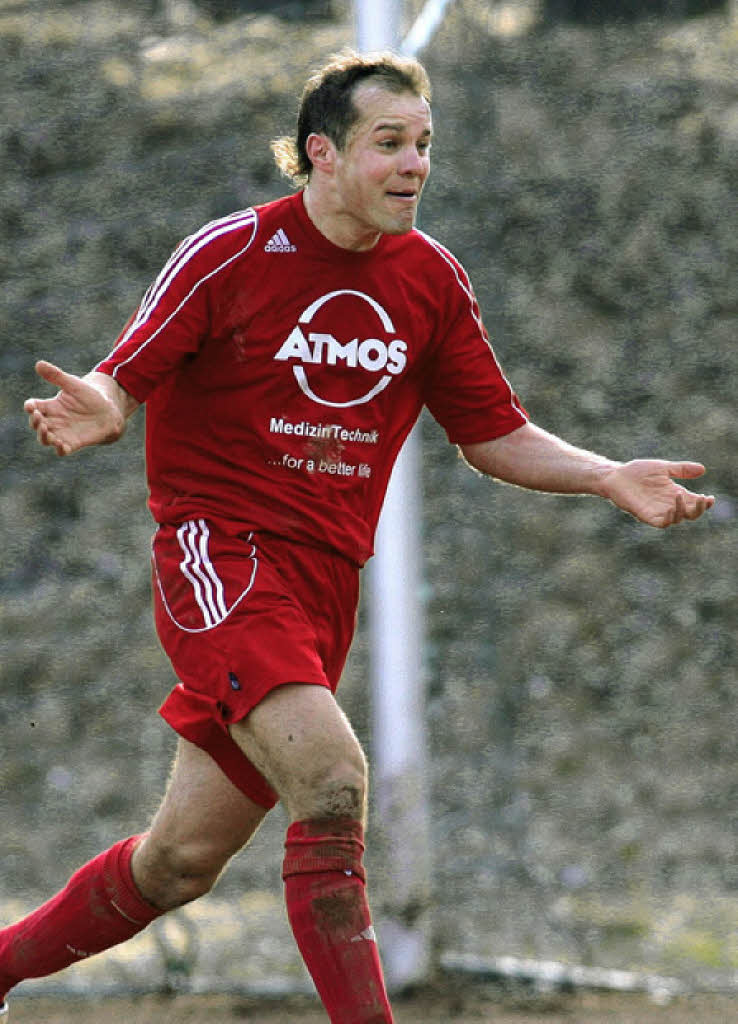 Spielertrainer Cosic erzielt das Siegtor - Kreisliga Schwarzwald ...