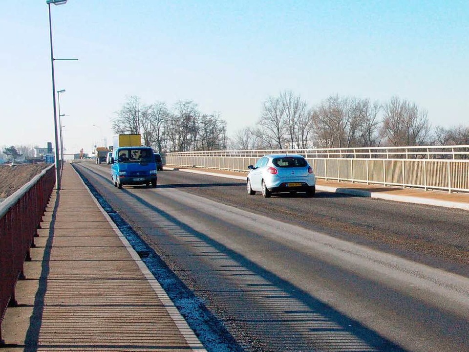 Freie Fahrt auf der Rheinbrücke - Breisach - Badische Zeitung