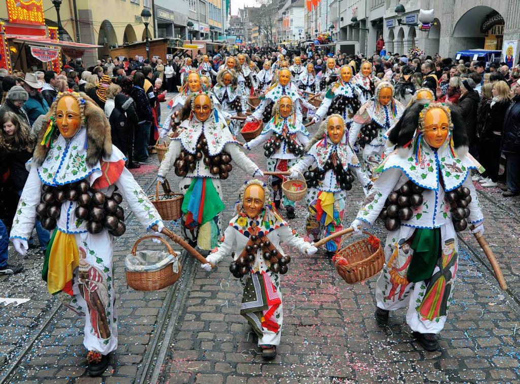 Die Breisgauer Narrenzunft feiert lautstark Geburtstag - Freiburg - Badische Zeitung