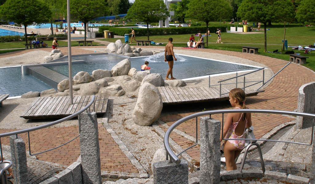 Bilder des Tages: DAS TENINGER BAD - Teningen - Badische Zeitung