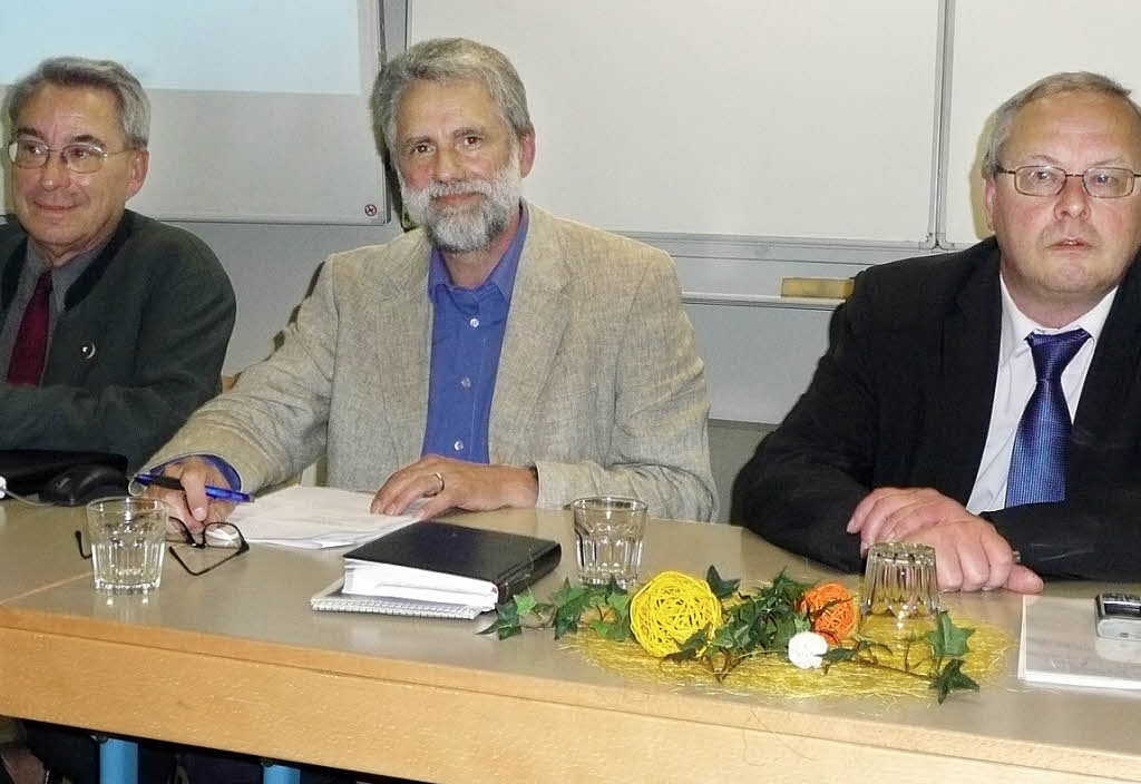 Karl Moos führt Volkshochschulverein - Rheinfelden - Badische Zeitung