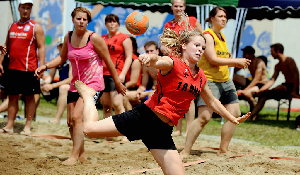 Sport und Spaß im Steinener Sand - Handball Allgemein - Badische Zeitung