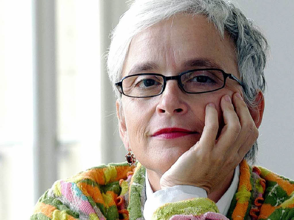 Mundel bleibt Intendantin des Freiburger Theaters - Theater - Badische ...