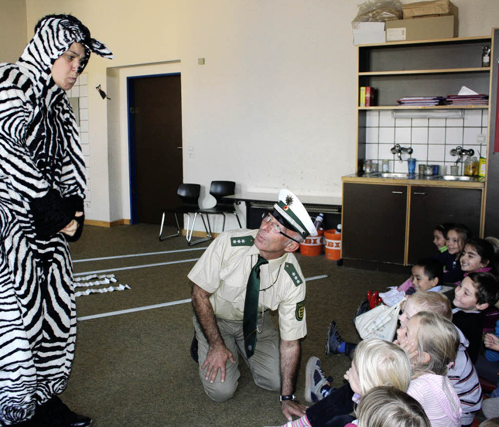 Verkehrsregeln mit dem Zebra - Kenzingen - Badische Zeitung