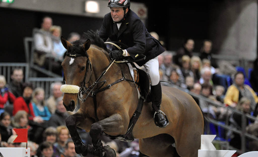 Hugo Simon gewinnt erneut - Reitsport - Badische Zeitung