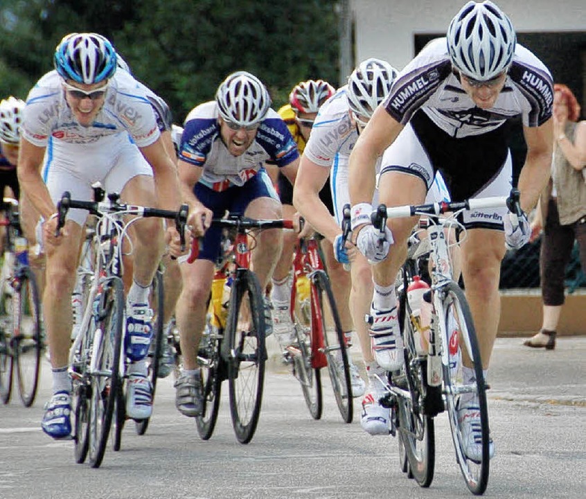 Alexander Gut gelingt Hattrick - Radsport - Badische Zeitung