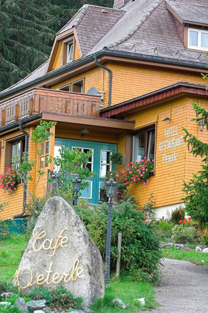 Falkau: Hotel Peterle - Gastronomie - Badische Zeitung