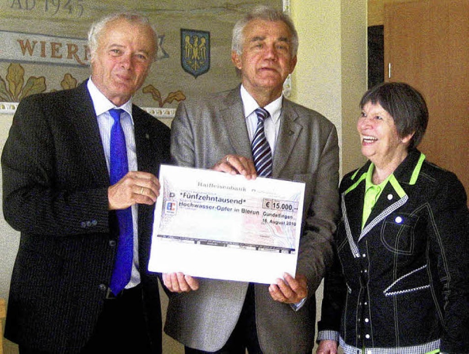 Spende für Opfer des Hochwassers in Bierun - Denzlingen - Badische Zeitung