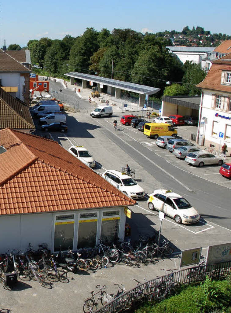 Am Bahnhof wird geteert - Emmendingen - Badische Zeitung