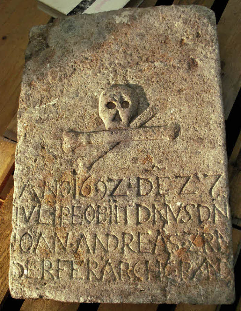 Am Münster wurde Tephrit verbaut - Vogtsburg - Badische Zeitung