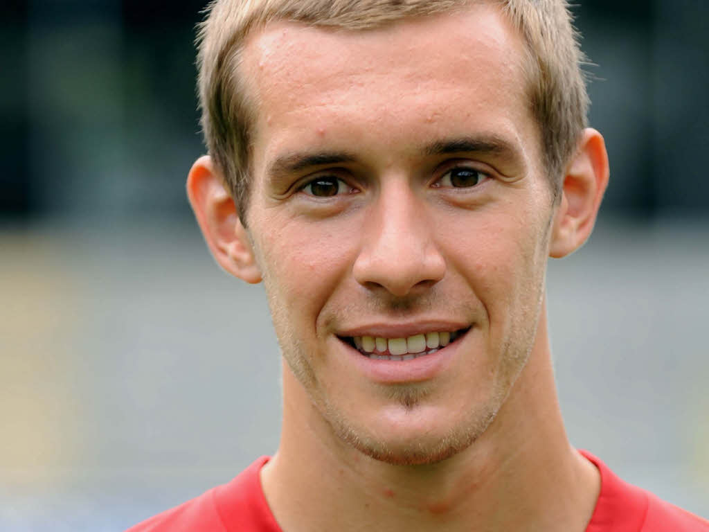 Interview: Julian Schuster nach dem Sieg gegen Mainz - SC Freiburg ...