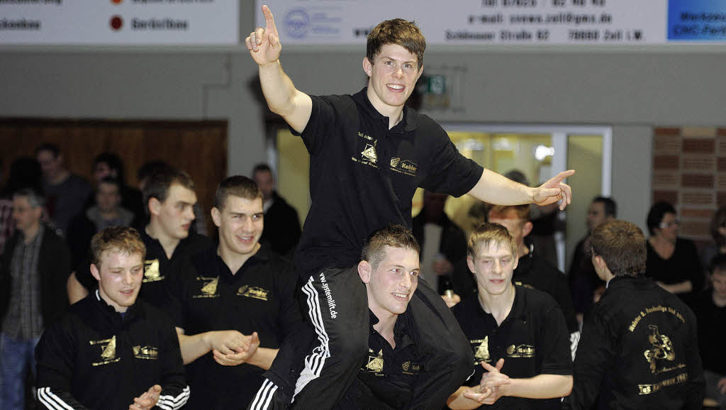 TuS Adelhausen feiert Titel - Ringen - Badische Zeitung