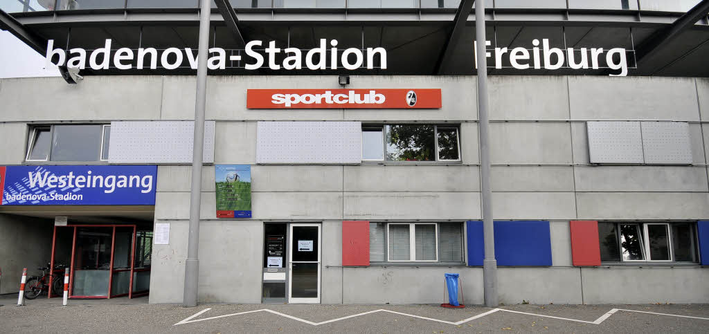 SC Freiburg kickt künftig im Mage-Solar-Stadion - Freiburg - Badische ...