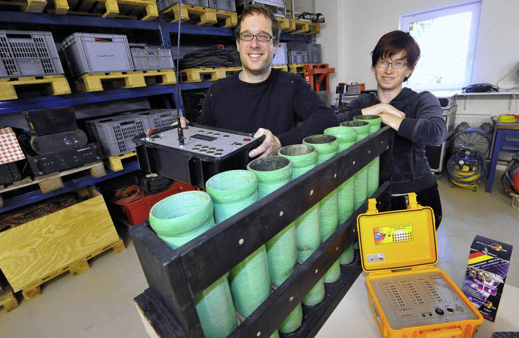 Feuerwerk als Beruf - Pyrotechnik im Familienbetrieb - Freiburg ...