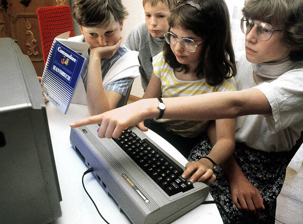 Der Brotkasten-Computer - Computer & Medien - Badische Zeitung