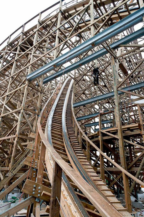 Europa-Park: Wer steckt hinter der neuen Holzachterbahn? - Rust ...