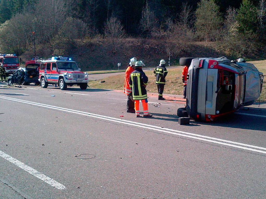 Falsch abgebogen – Autofahrerin stirbt bei Unfall auf der B31 - Friedenweiler - Badische Zeitung