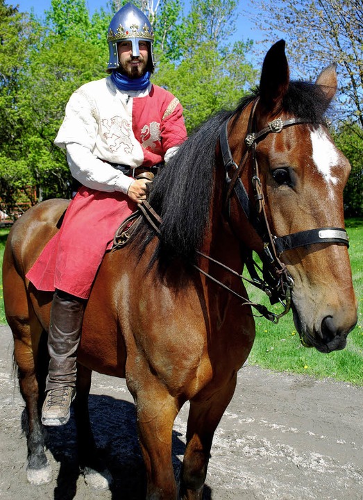 Ritter und Ross auf Reisen - Panorama - Badische Zeitung