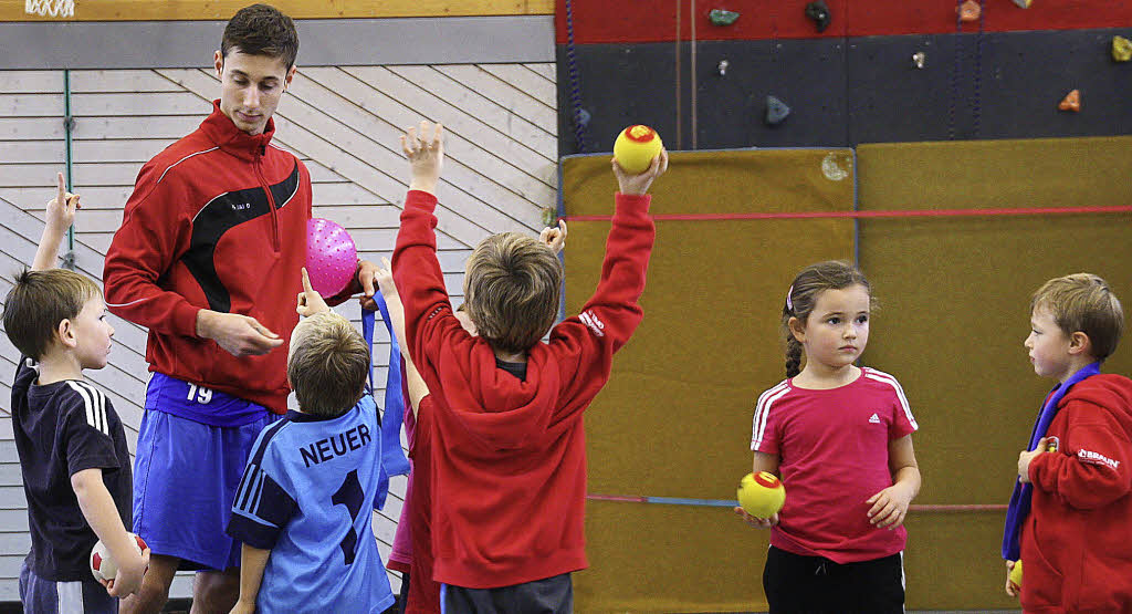 Begeisterung für Ballsport wecken - Bahlingen - Badische Zeitung