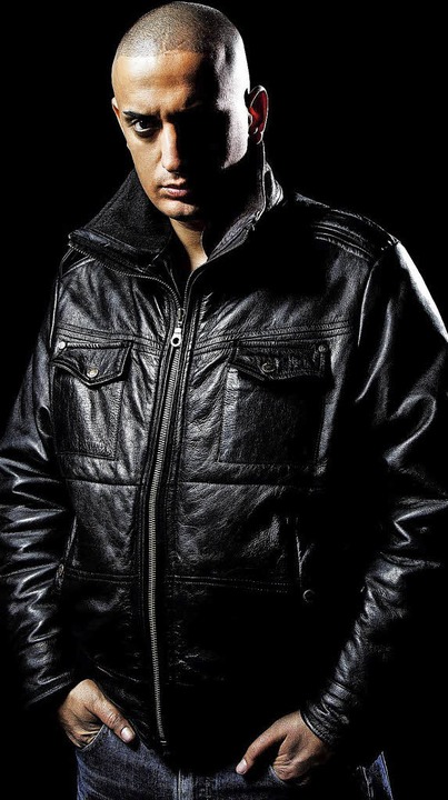 Rapper Haftbefehl: Das Spiel mit dem Gangster-Klischee - Rock & Pop ...