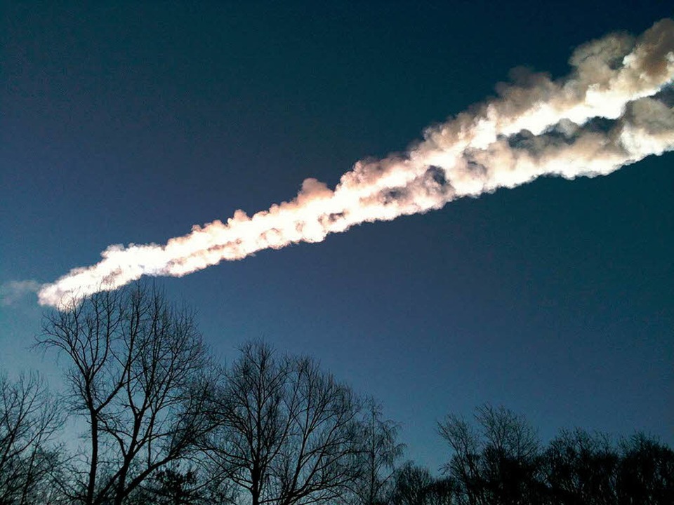 Nasa: Meteorit zerbarst 20 Kilometer über der Erde - Panorama ...