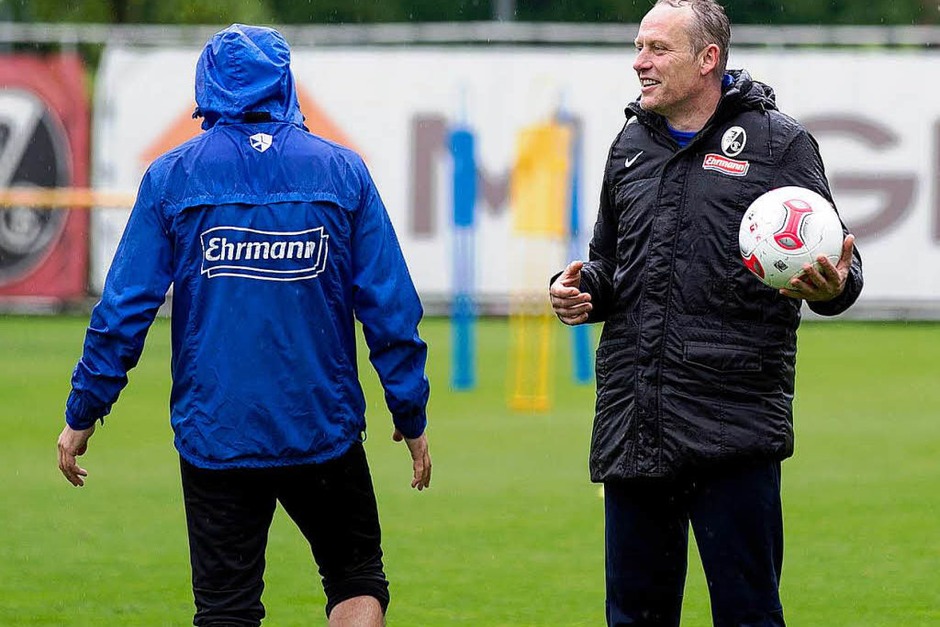 Fotos: So trainieren die Europa-Kicker des SC Freiburg - SC Freiburg ...