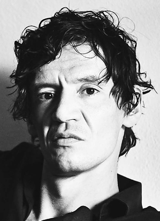 Die Zerstörung einer Familie in Buwaldas Roman - Literatur - Badische ...