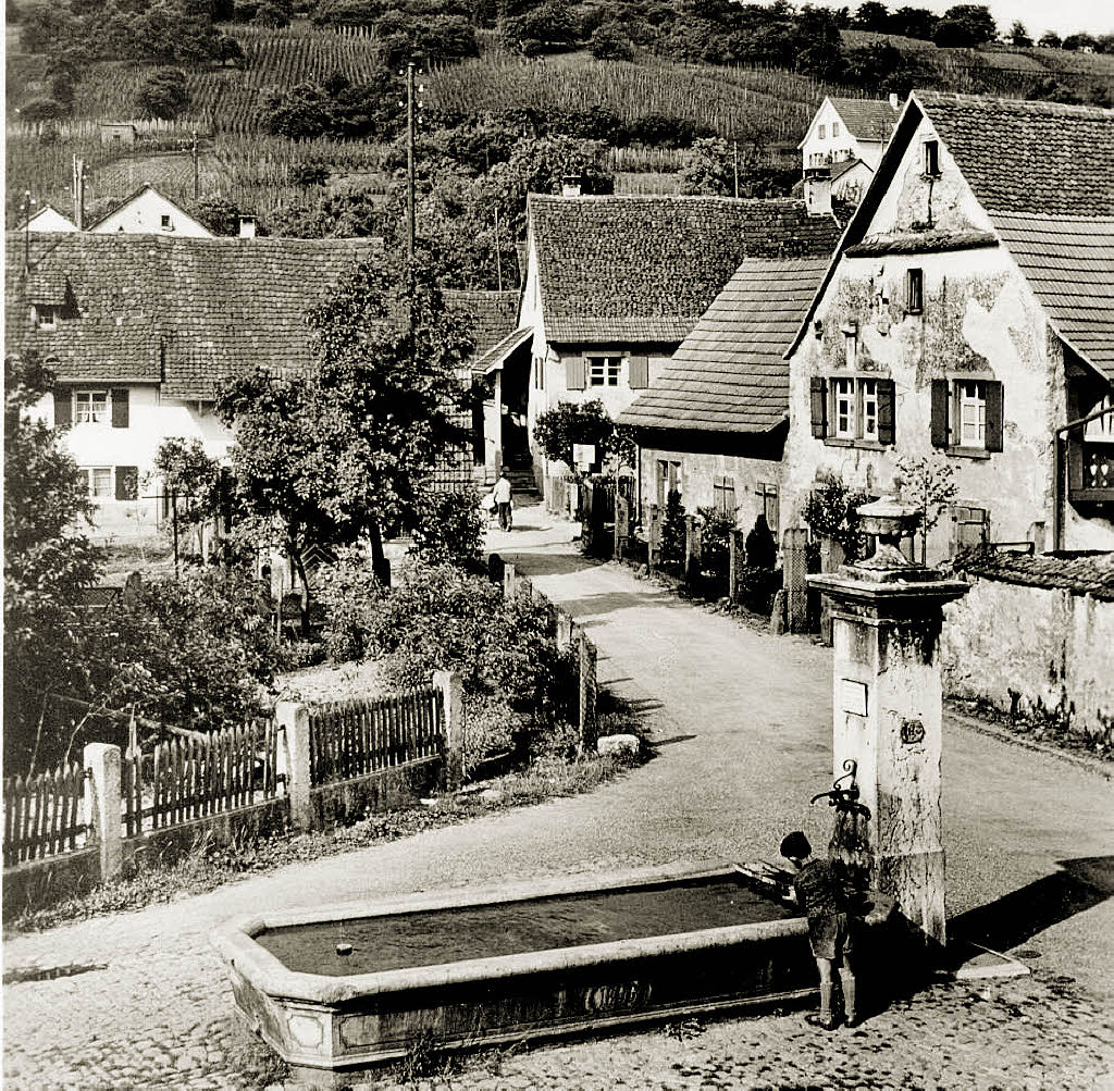 DER BRUNNEN - Weil am Rhein - Badische Zeitung