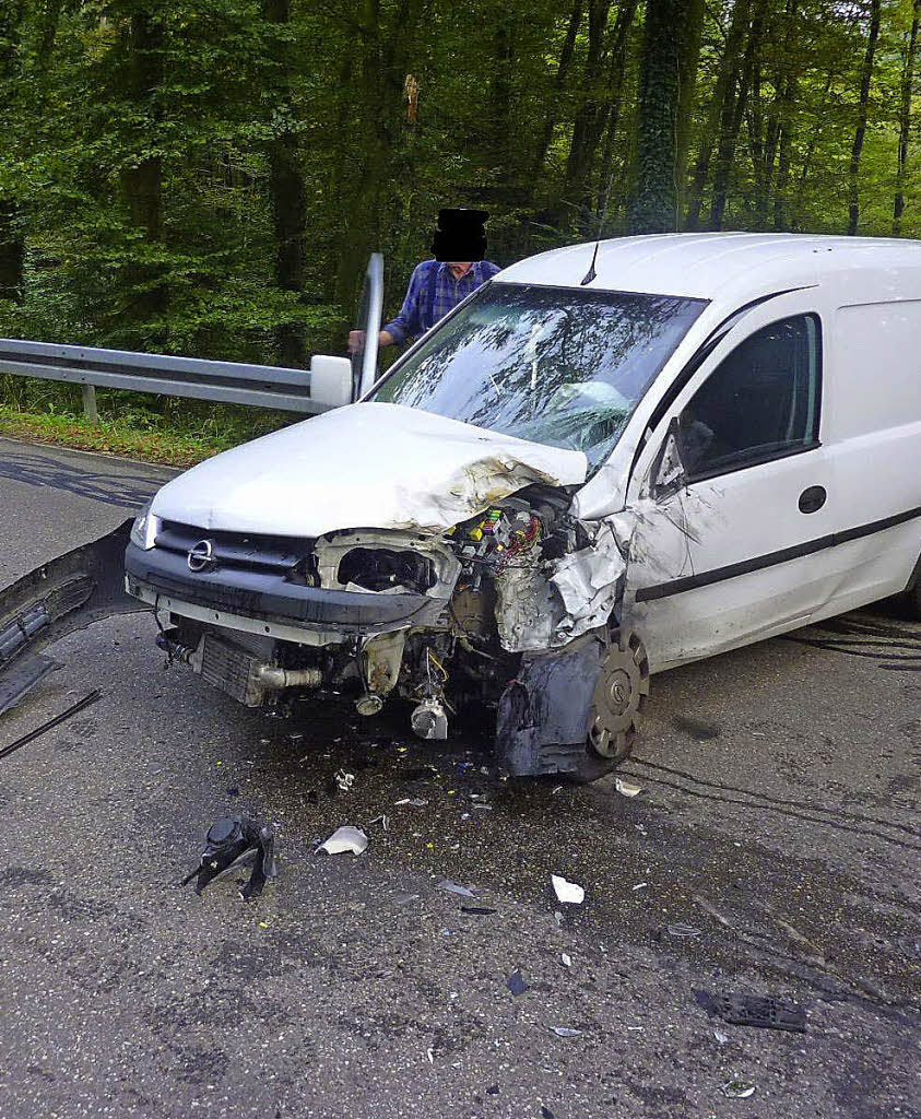 Mit Traktor kollidiert - Polizei Lörrach - Badische Zeitung