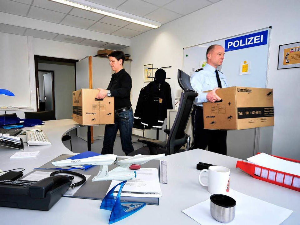 Arbeitsbeginn im neuen Polizeipräsidium Freiburg - Freiburg - Badische ...