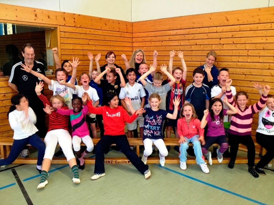 Eine besondere Trainingsstunde: Fußball in der Schule - Zisch-Texte ...