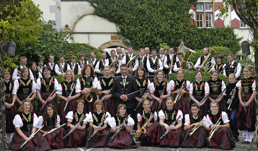 Sonntagskonzert der Trachtenkapelle Nöggenschwiel in Höchenschwand ...