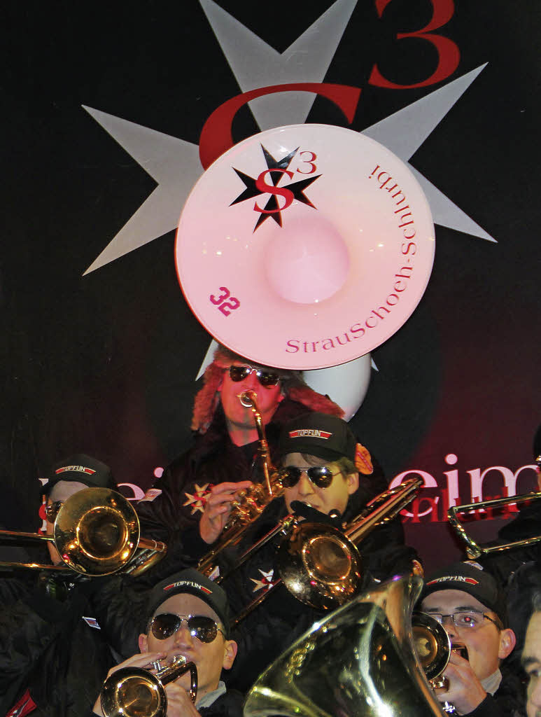 Guggen drängen sich um den Auftritt - Heitersheim - Badische Zeitung