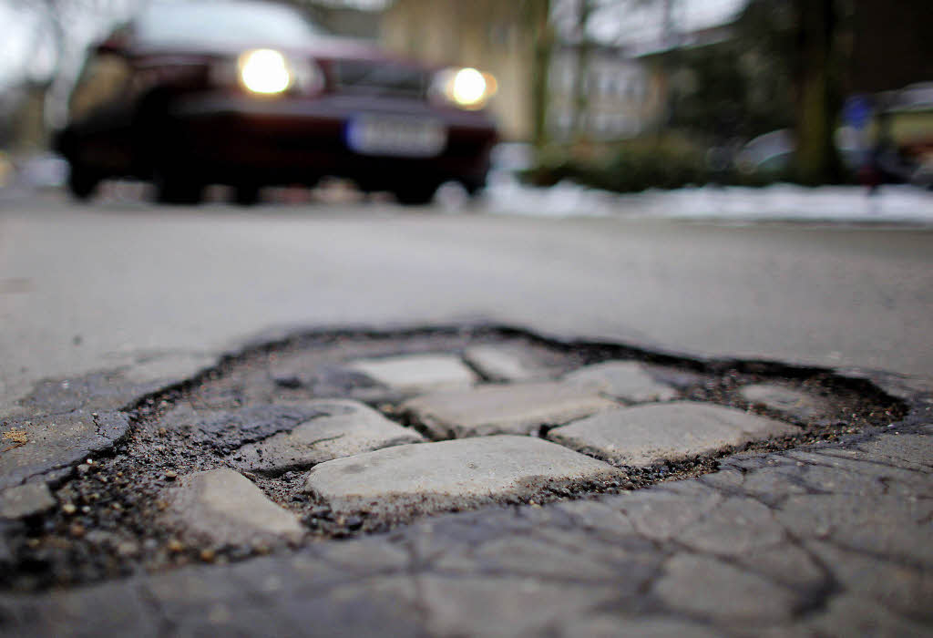 HINTERGRUND - Deutschland - Badische Zeitung