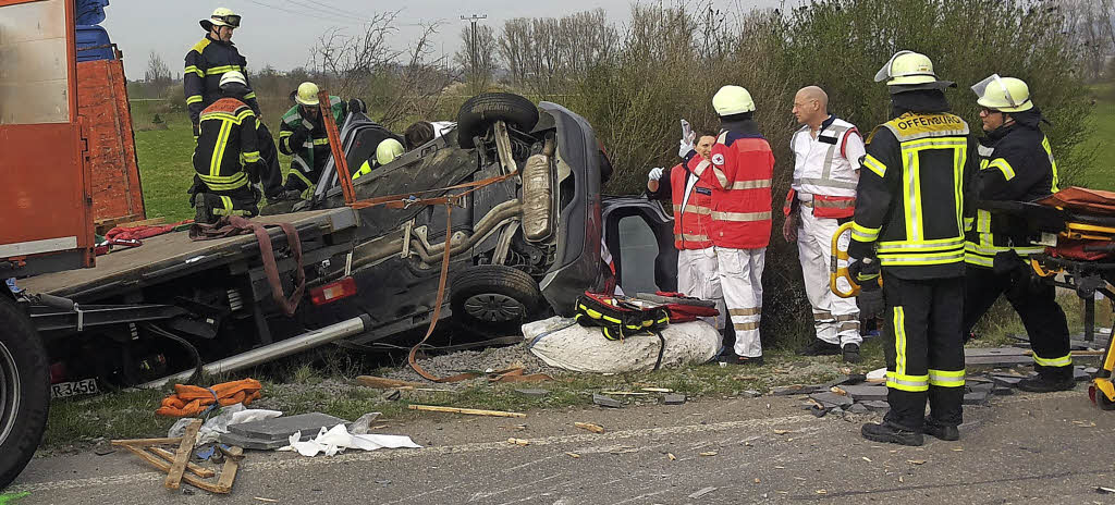 Vater und Sohn bei Unfall schwer verletzt - Offenburg - Badische Zeitung