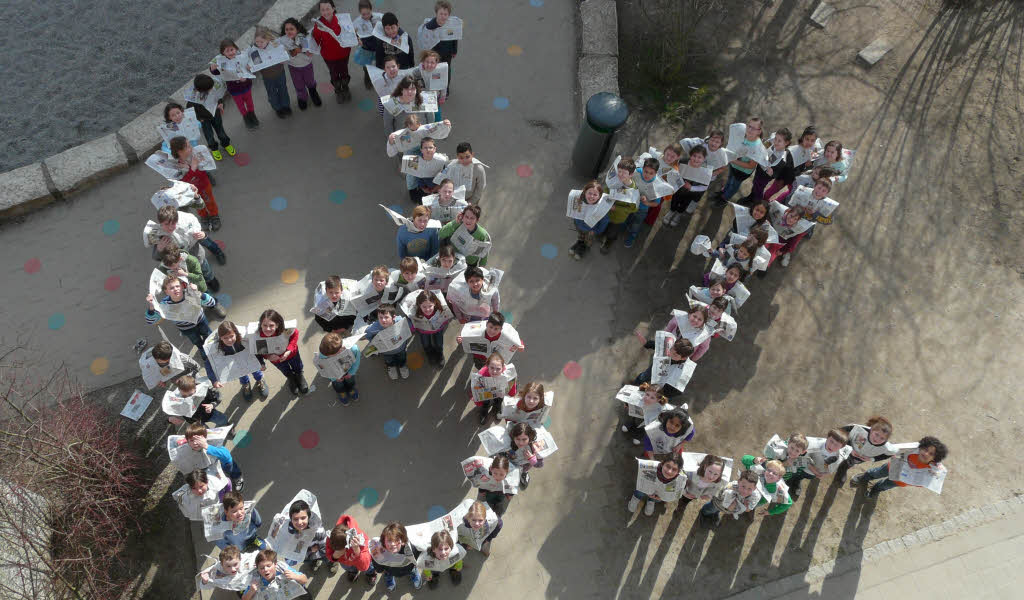 Zeitungskostüme - Zisch-Texte - Badische Zeitung