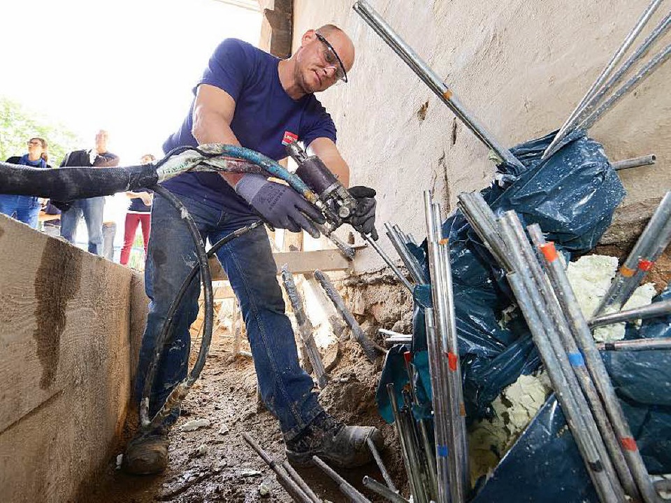 Schwabentor soll fester stehen – Injektionsspritzen gesetzt - Freiburg ...