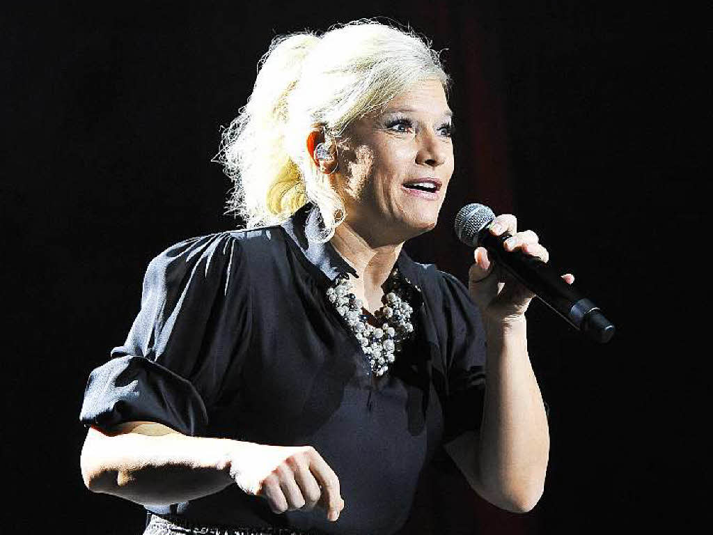 Wie war’s bei: Ina Müller in der Rothaus-Arena - Rock & Pop - Badische ...