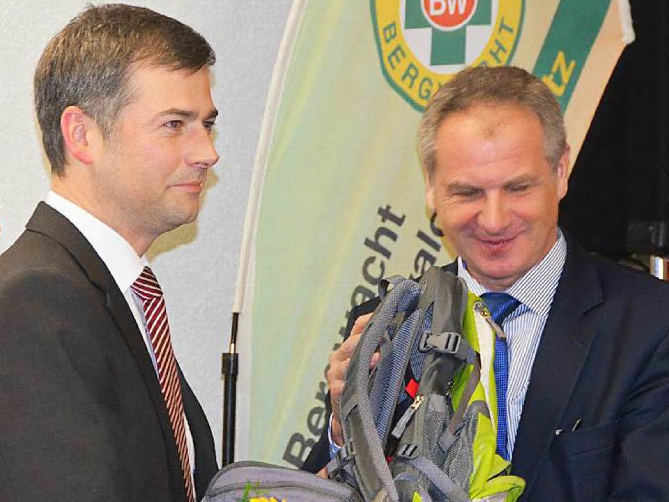 Innenminister Gall weiht neue Bergrettungswache in Ewattingen ein ...