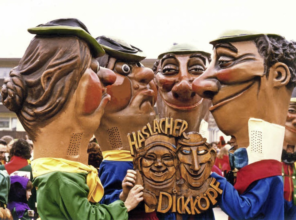 Fasnet feiern mit richtig dickem Kopf - Freiburg - Badische Zeitung
