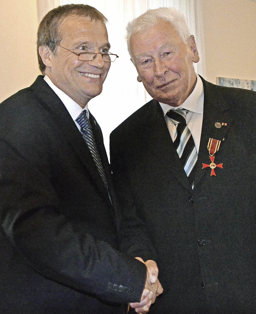 Der Orden steht Erich Blatter gut - Rheinfelden - Badische Zeitung