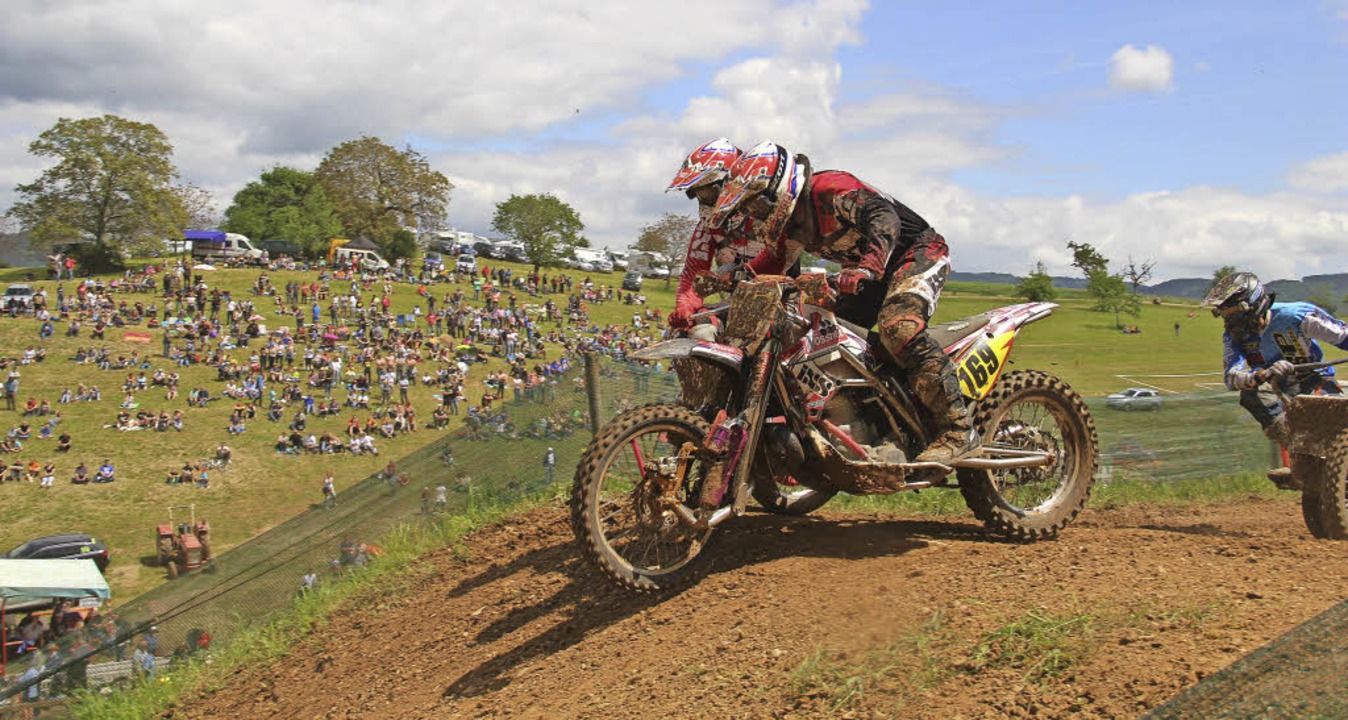 Lokalmatadore Max und Michael Frech im Pech - Motorsport - Badische Zeitung