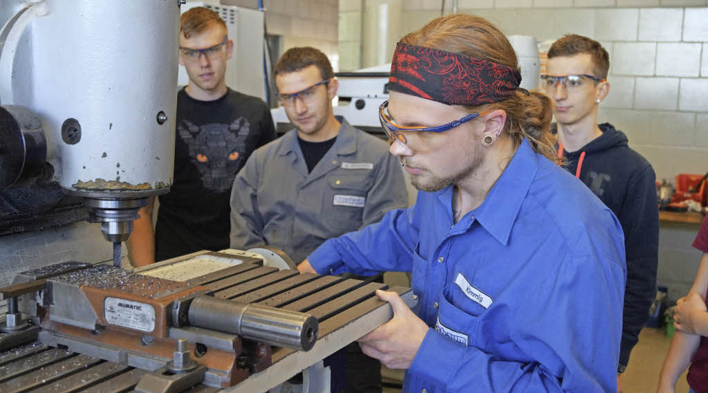 Gewerbe-Akademie wirbt für Handwerksberufe - Beruf & Karriere ...