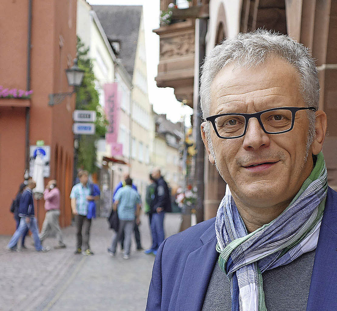 Ulrich Eith spricht bei der Samstags-Uni über Parteien und Demokratie ...