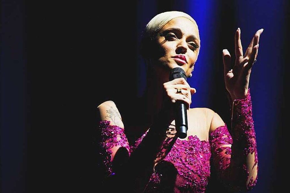 Fotos: Fado-Sängerin Mariza auf dem ZMF in Freiburg - Rock & Pop ...
