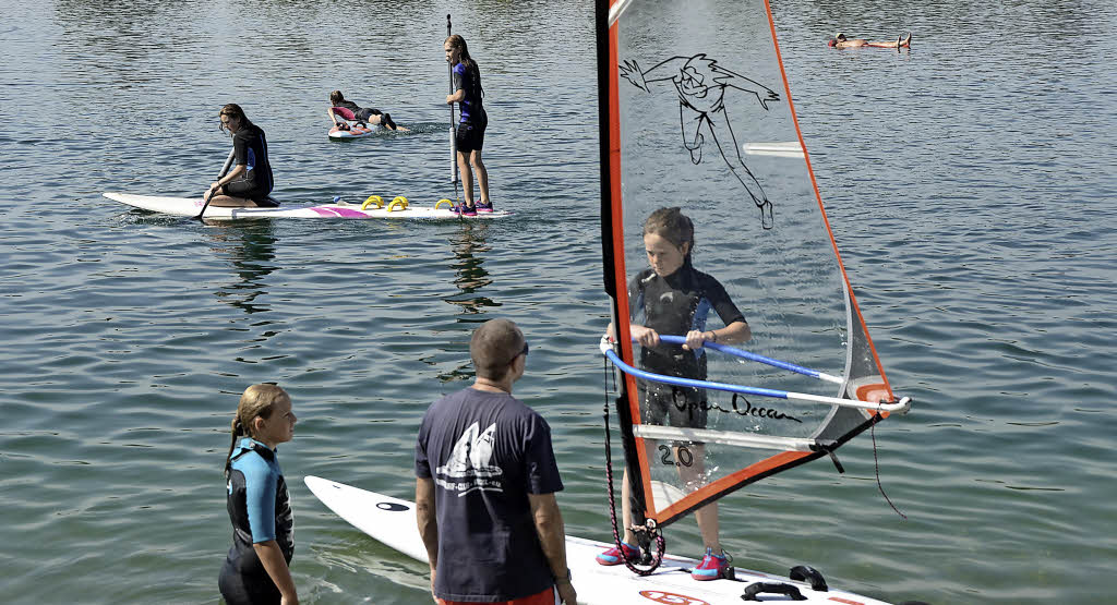 Rein ins Wasser, rauf aufs Brett - Riegel - Badische Zeitung