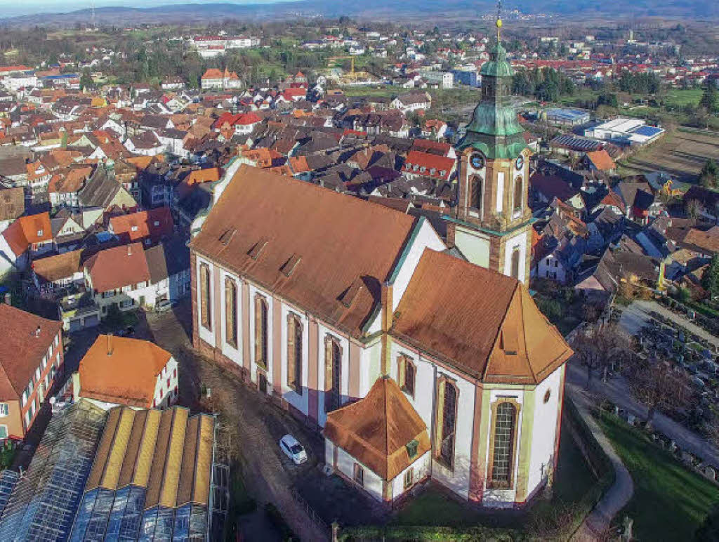 Drohnen-Video zeigt Ettenheim aus der Vogelperspektive - Ettenheim ...