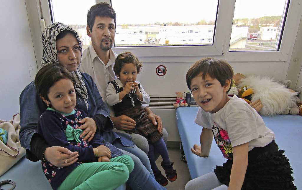 Abschiebungen beginnen - Deutschland - Badische Zeitung